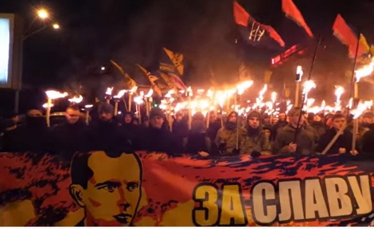 „Baćko nasz Bandera”. Ukraińcy zmienili stosunek do OUN-UPA – Kresy24 ...