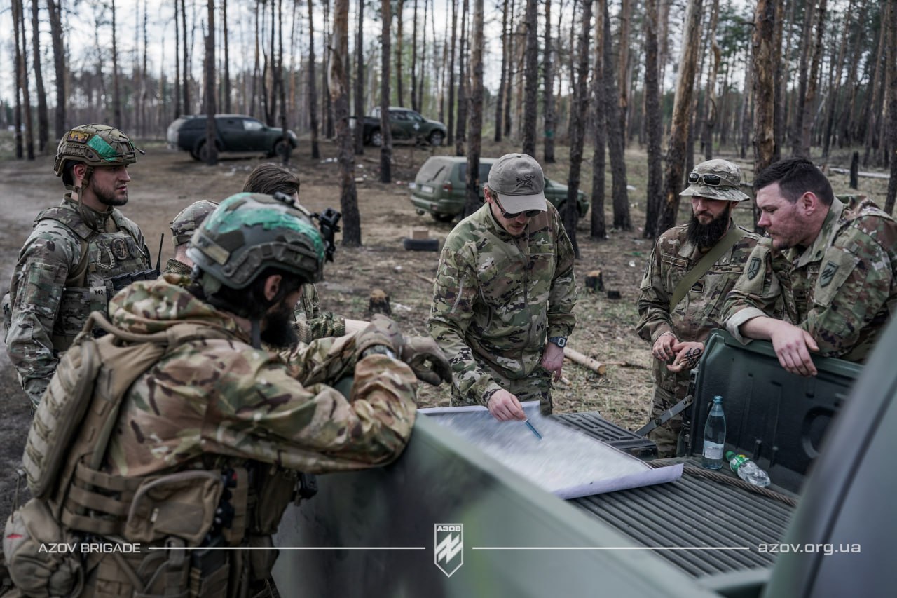 Waszyngton znosi zakaz. „Azow” stanie się jeszcze potężniejszy i ...